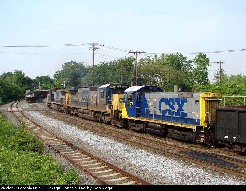 CSX 1127 & 7619